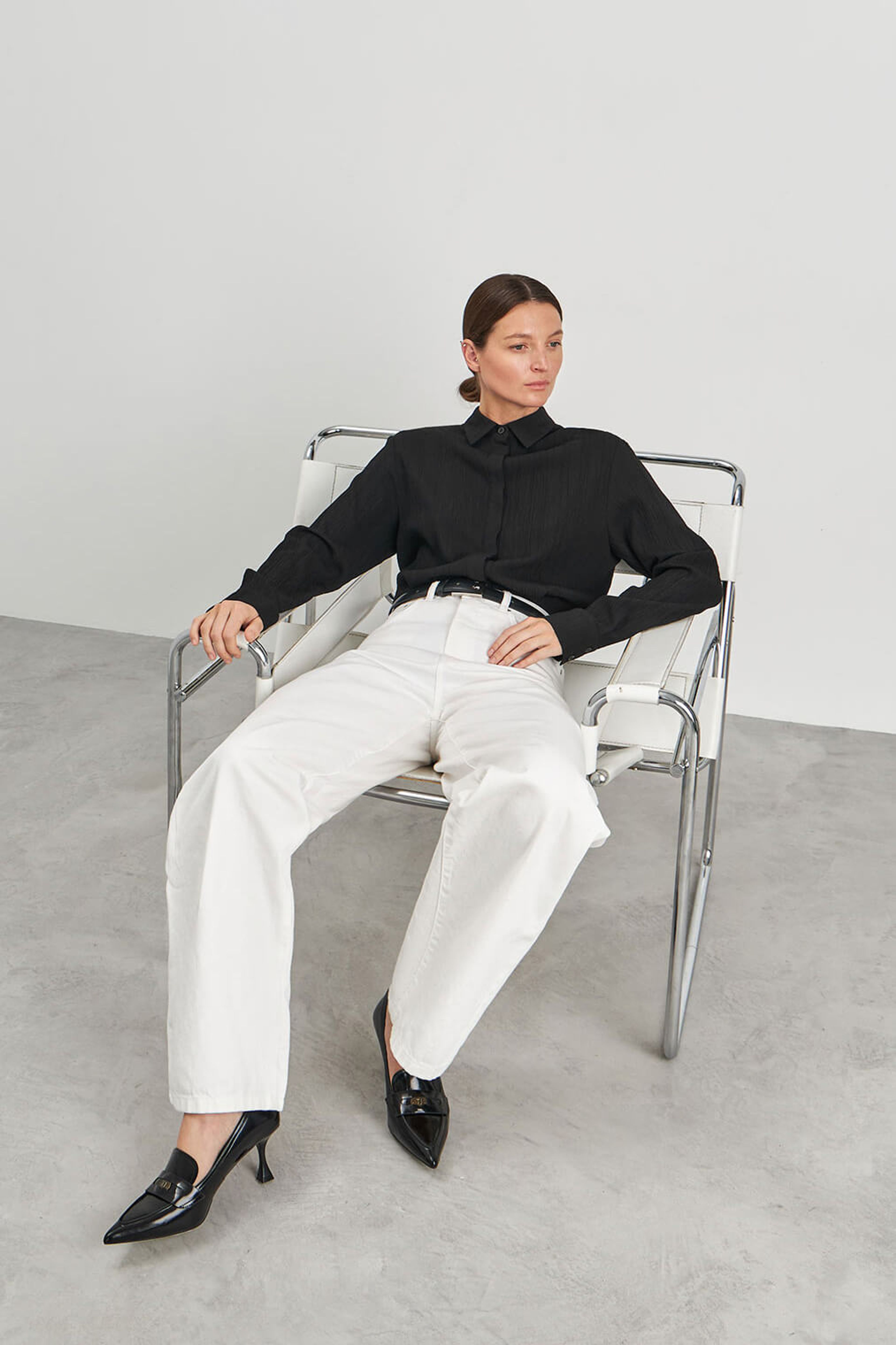 Джинсы российских брендов: топ-17 лучших производителей 2025